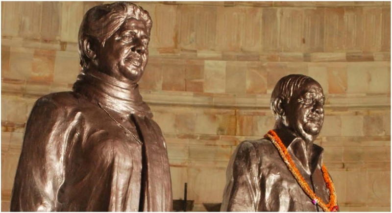 Mayawati justifies her statues in Supreme Court saying "represent will ...