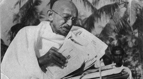 His experiments with Truth! 6 must read Gandhiji stories- - NewsBharati