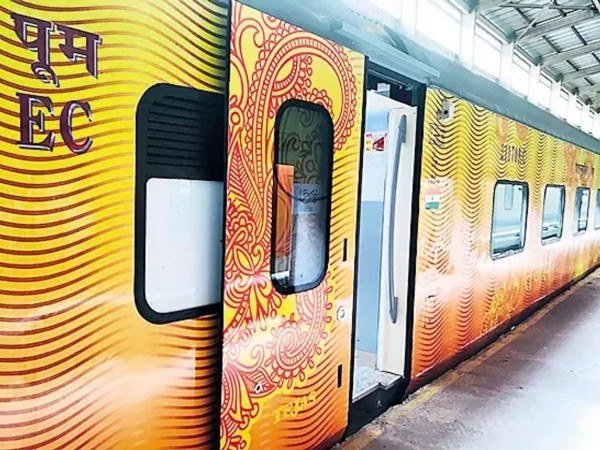 Rajdhani Express between Patna-New Delhi makes maiden run with Tejas ...