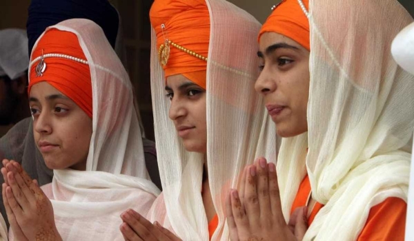 Sikh Women Dress Code