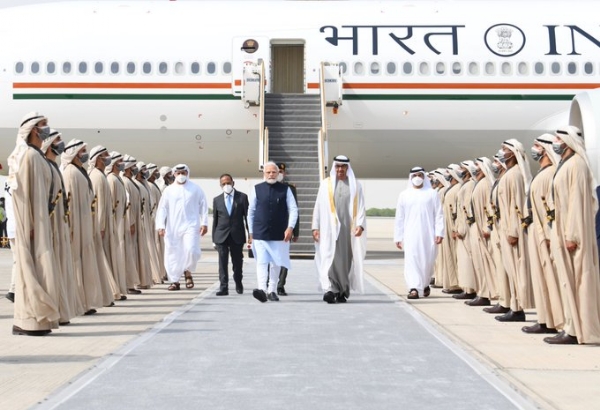 UAE president receives PM Modi at Abu Dhabi Airport - NewsBharati