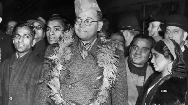 "Back ashes of Netaji" urges Priyanka Chaturvedi - NewsBharati