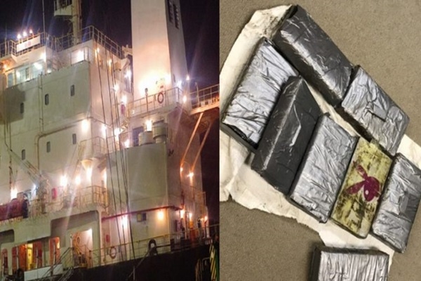 Seizure of 22kg Cocaine Worth Rs 220 Crores from anchored Ship in ...