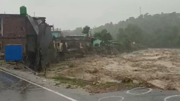 At least 18 people lost their lives in Himachal Floods - NewsBharati